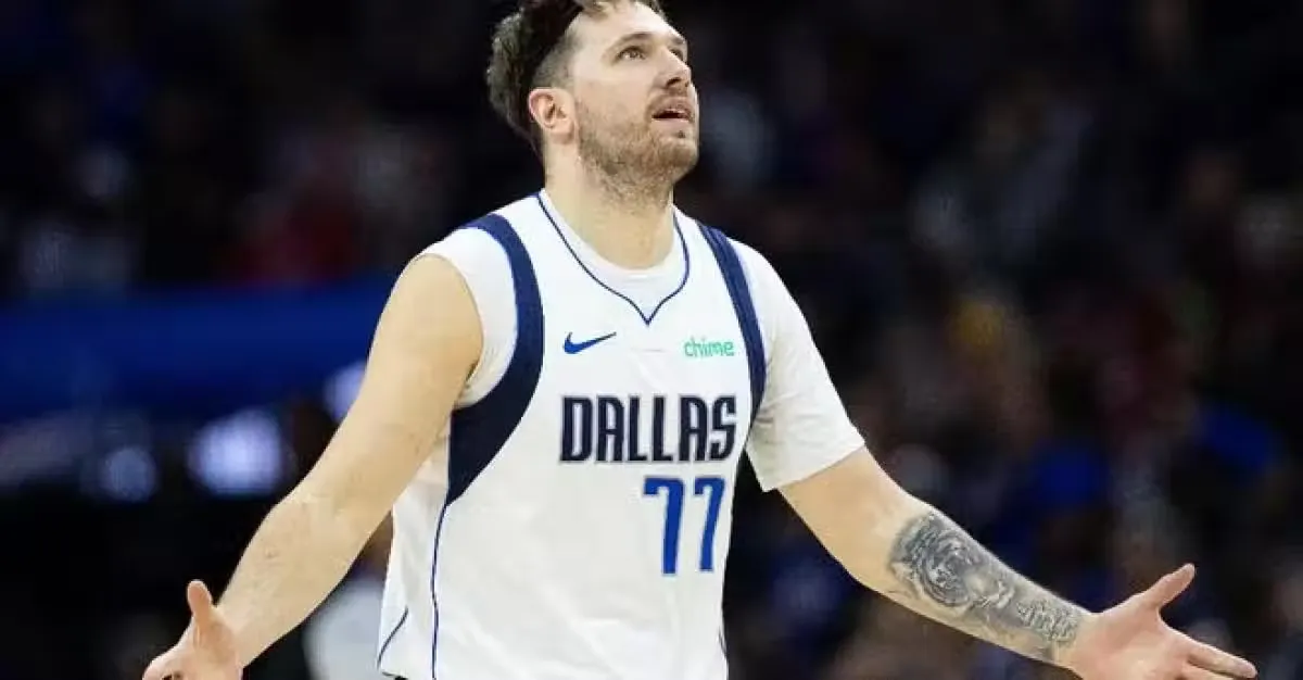 就在今天，NBA77年史無前例的神跡，被25歲東契奇做到了